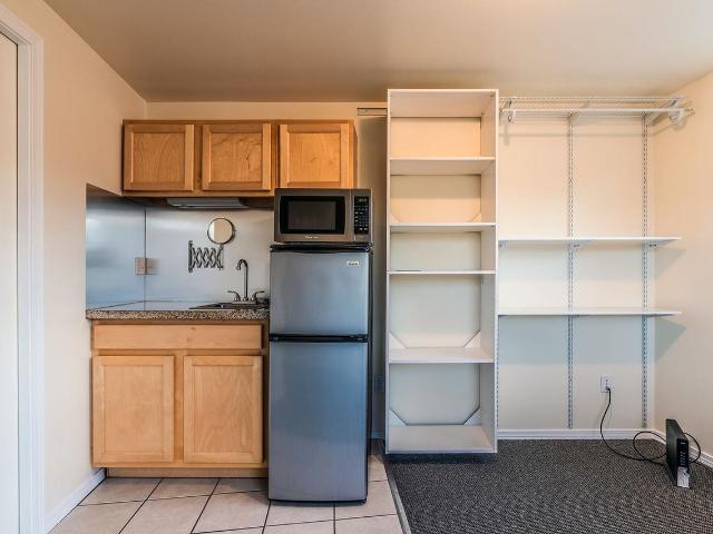 Troveré Elevated Studio Living Studio Apartment for Rent at 4309 7th Ave Ne, Seattle, WA 98105 University District