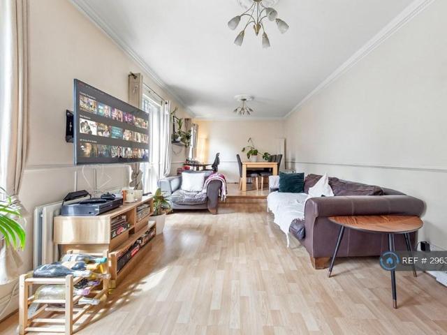 Trocette Mansions, London, SE1 2 bed flat to rent £2,750 pcm £635 pw