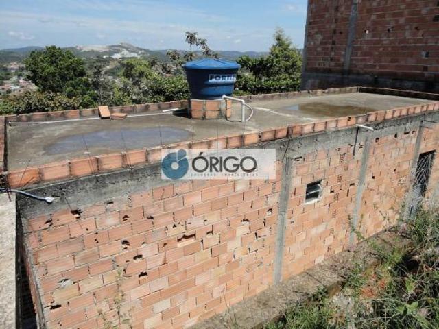 Tropical Lote de Frente pra Rua com Barracão
