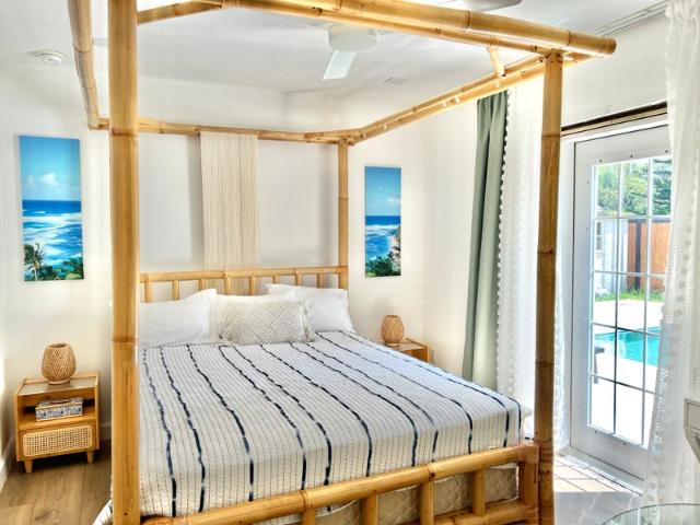 Tropical Poolside Solo Haven Gulfport Retreat