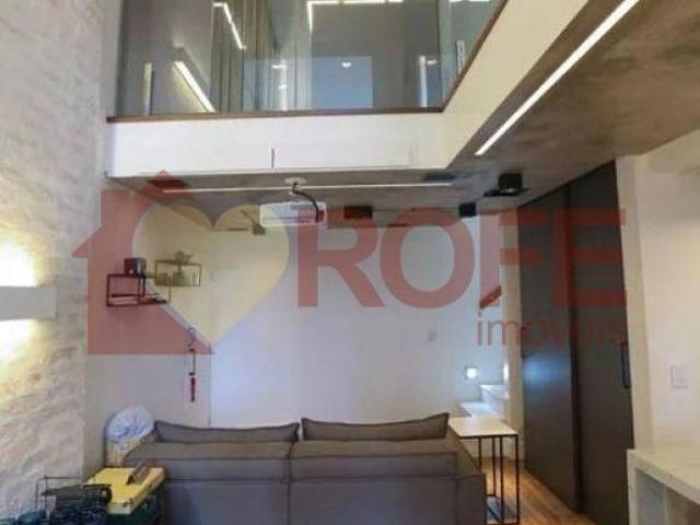 Trata se de um apartamento localizado no Condomínio Magnum Duplex