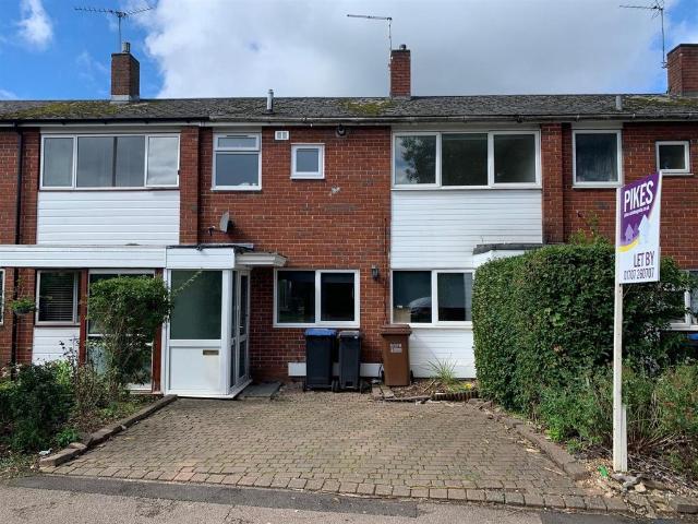 Travellers Lane, Hatfield 4 bed terraced house to rent £2,100 pcm £485 pw