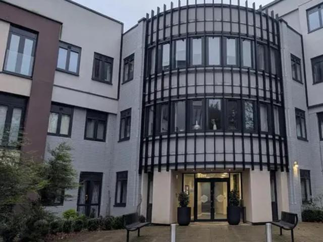 Travelodge, Streetsbrook Road, Sharmans Cross, B91 1QY, United Kingdom | 1 bed apartment for rent #139403413 | Rentberry