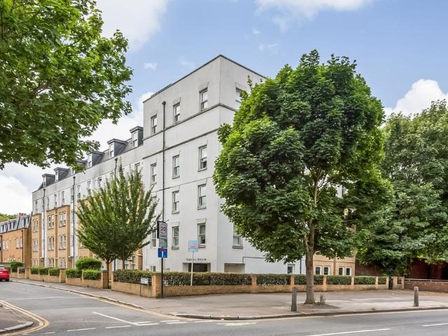 Travers House, Trafalgar Grove. 2 bed apartment to rent £2,200 pcm £508 pw