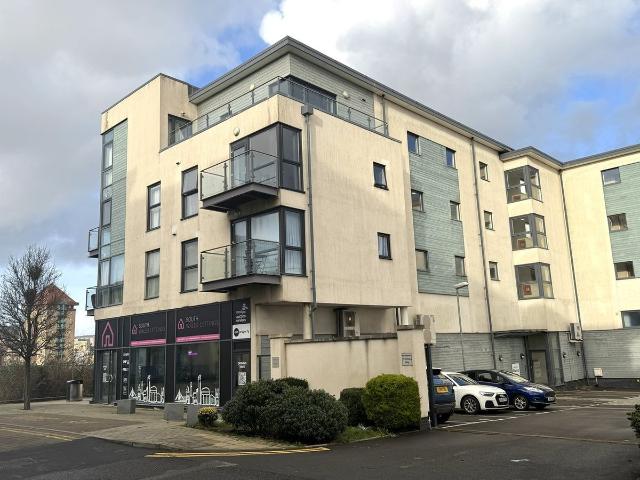 Trawler Road, Maritime Quarter, Swansea SA1, 1 bed flat to rent, £875 pcm | PrimeLocation
