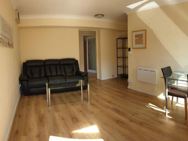 Trawler Road, Swansea SA1, 2 bed flat to rent, £900 pcm | PrimeLocation