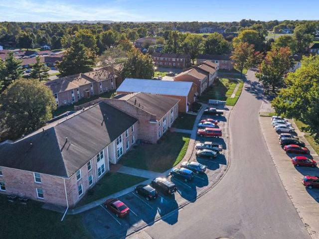 Tracks at Seymour 1 Bedroom Apartment for Rent at 1240 Jackson Park Pl, Seymour, IN 47274