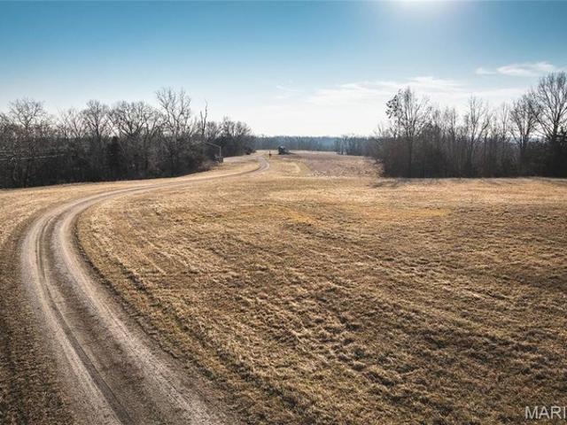Trachsel Ln, Holts Summit, MO 65043
