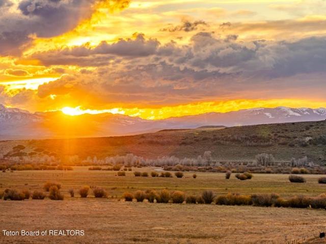 Tract 4 Hwy, Pinedale, WY 82941
