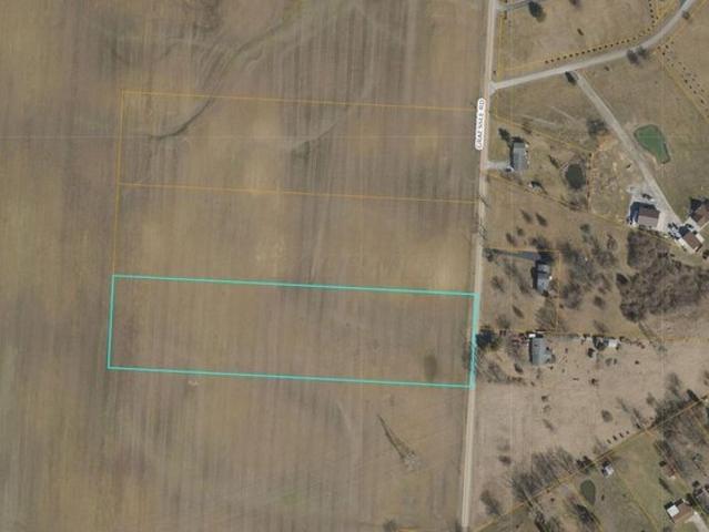 Tract 8 Rd, London, OH 43140