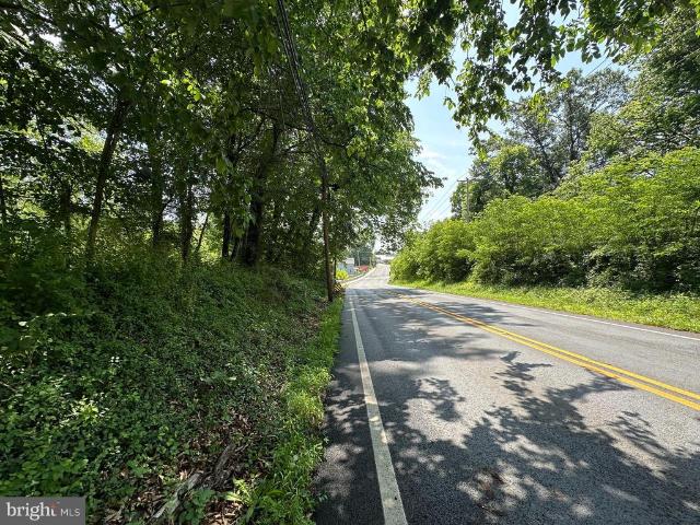 TRACT 1:15+/ ACRES Lot 107 W Potomac St