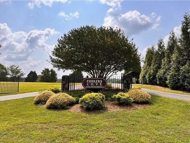 Tracts U and 1J The Bear Blvd, Tamassee, SC 29686