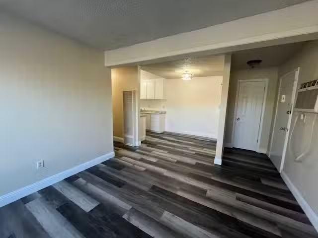 Tracy Garden Updated 2 bedroom 1 bath 2926 N Tracy Blvd #7