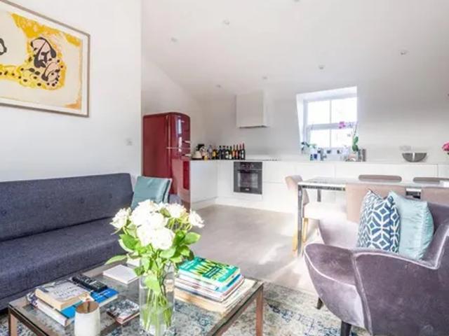 Tradescant Road, Stockwell Park, London, SW8 1XD, United Kingdom | 2 bed apartment for rent #140399042 | Rentberry