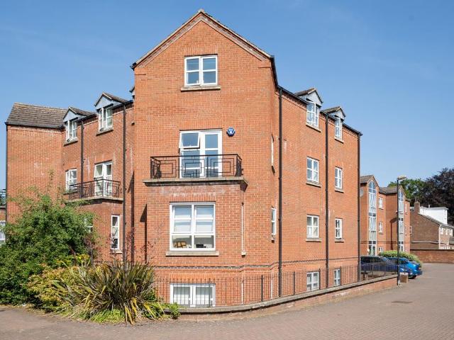 Tradewinds, Lawrence Street, York YO10, 2 bed flat to rent, £1,100 pcm | PrimeLocation