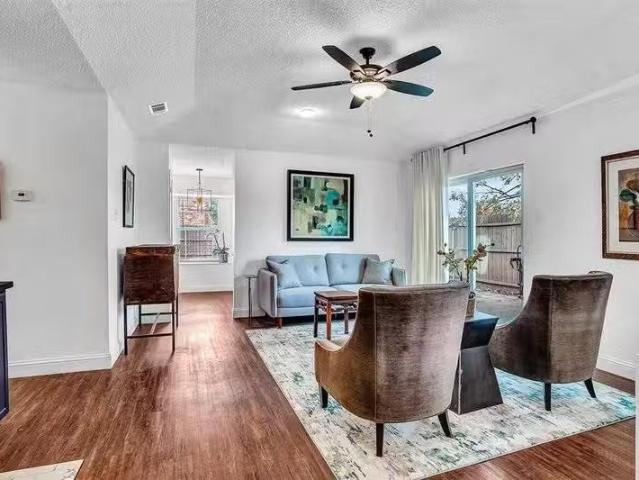 Traditional, Duplex Frisco, TX 9833 Windy Ridge Rd