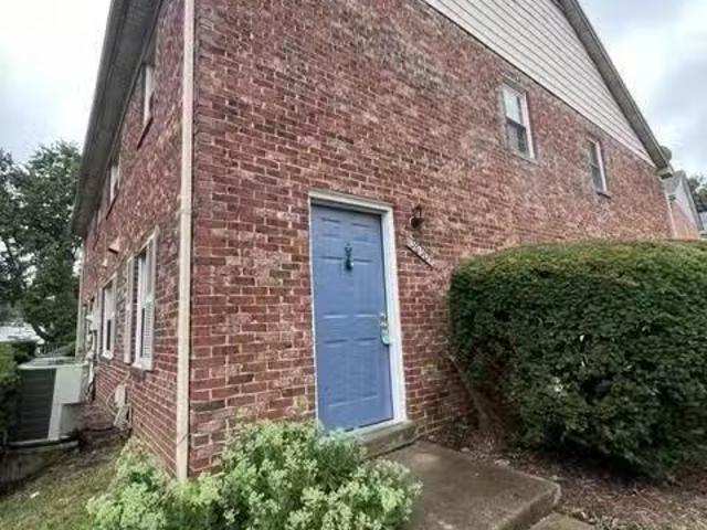 Traditional, End Of Row/Townhouse LORTON, VA 9690 Hagel Cir
