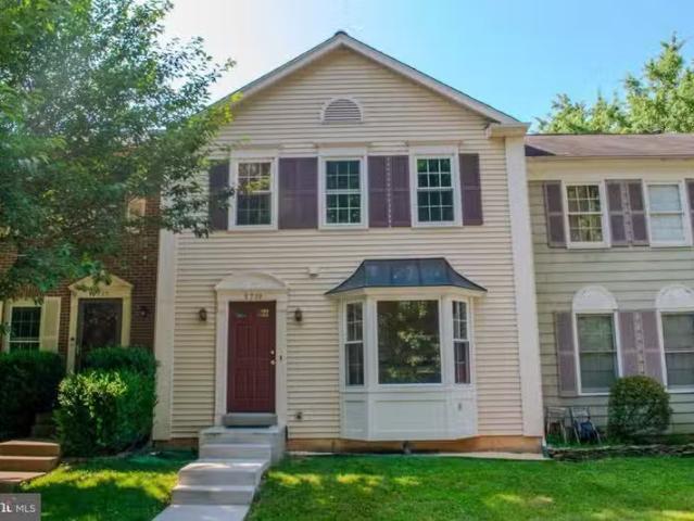 Traditional, Interior Row/Townhouse BURKE, VA 5739 Oakshore.
