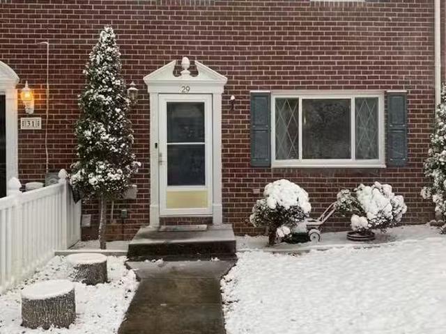 Traditional, Interior Row/Townhouse NOTTINGHAM, MD 29 Stone.