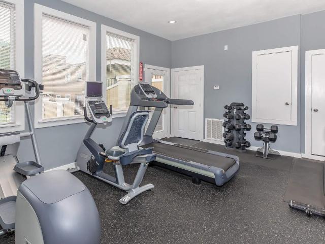 Trafalgar 3 Bedroom Apartment for Rent at 2900 Briarhurst Dr, Houston, TX 77057 Woodlake Briar Meadow