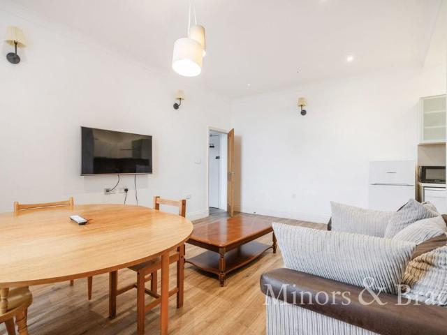 Trafalgar Court, Cromer Road