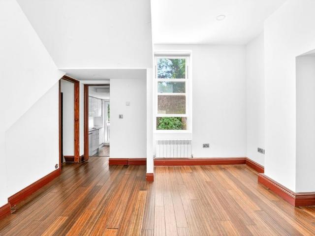 Trafalgar Avenue, London 1 bed flat to rent £1,700 pcm £392 pw