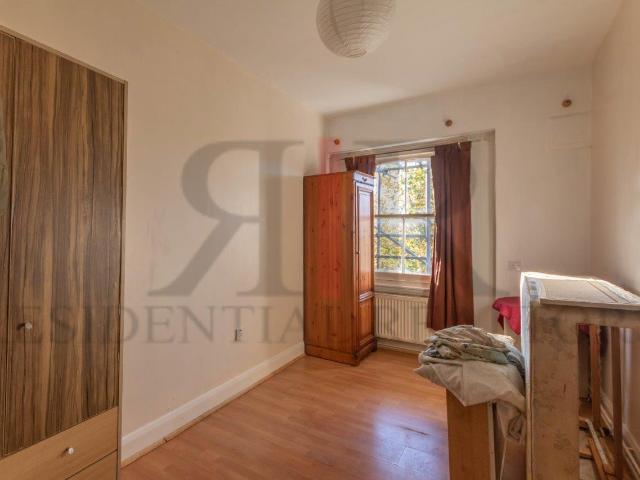 Trafalgar Avenue,, SE15