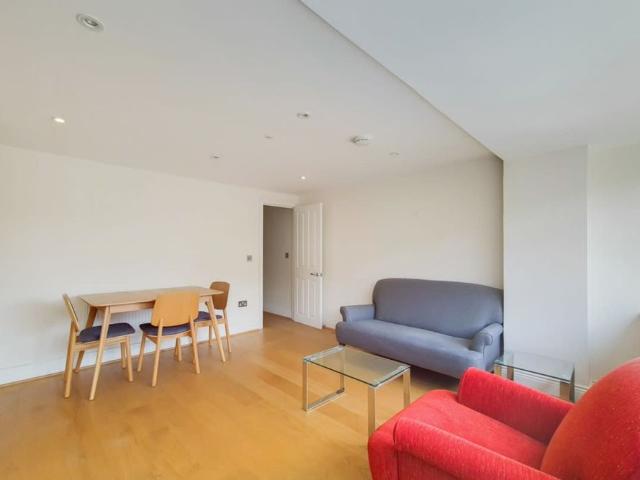 Trafalgar Grove London SE10