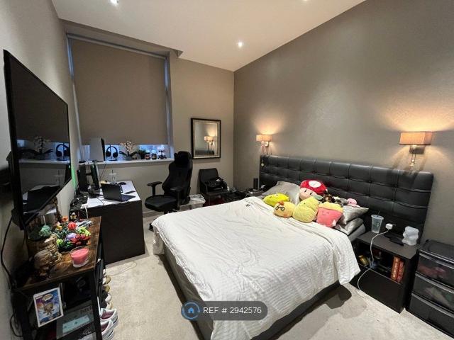 Trafalgar House, Leeds LS1, 2 bed flat to rent, £1,750 pcm | PrimeLocation