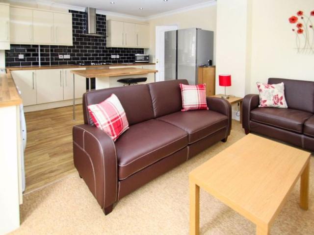 Trafalgar Road, Bournemouth BH9, 6 bed property to rent, £3,500 pcm | PrimeLocation