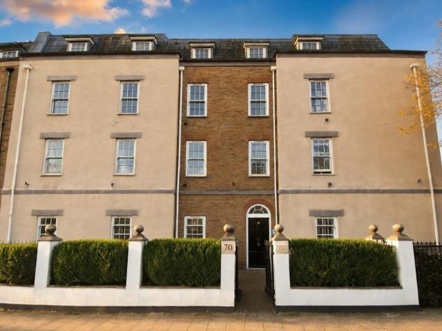 Trafalgar Road, Greenwich SE10, 2 bed flat to rent, £2,350 pcm | PrimeLocation