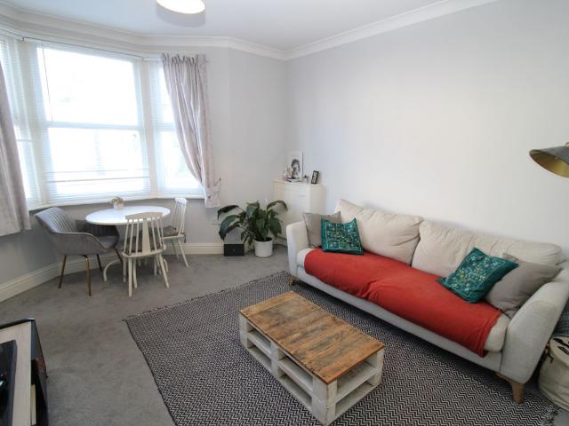 Trafalgar Road, Portslade, Brighton BN41, 2 bed flat to rent, £1,350 pcm | PrimeLocation