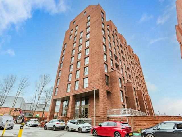 Trafford Gardens, Botanical Avenue, M16 2 bed apartment to rent £1,395 pcm £322 pw