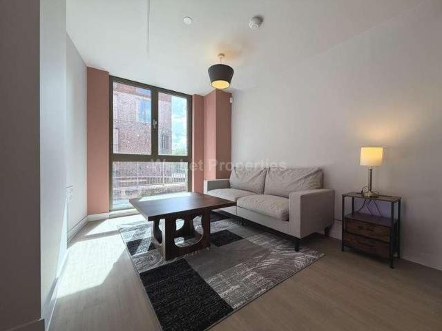 Trafford Gardens, Botanical Avenue, M16