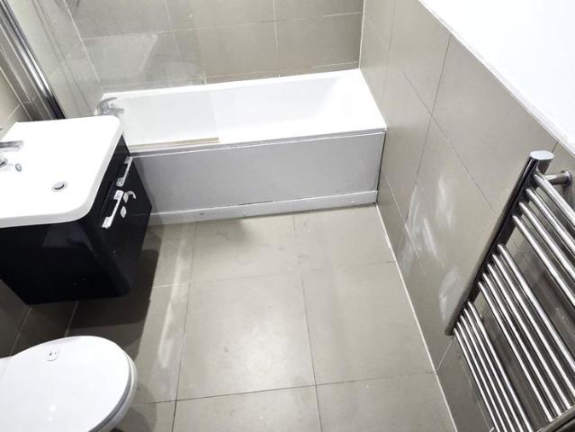 Trafford House, Cherrydown East, Basildon, Essex SS16, 2 bed flat to rent, £1,300 pcm | PrimeLocation