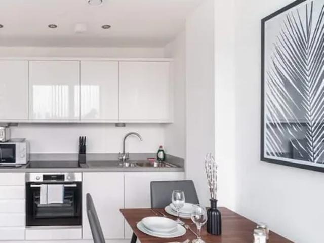 Trafford, M16 0PG, United Kingdom | Studio apartment for rent #142872168 | Rentberry