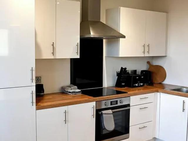 Trafford, M16 0YD, United Kingdom | 2 bed apartment for rent #147243423 | Rentberry