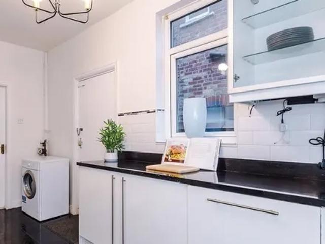 Trafford, M16 7QQ, United Kingdom | 3 bed house for rent #165112230 | Rentberry