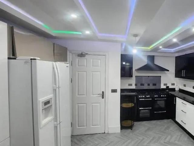 Trafford, M16 9QS, United Kingdom | 1 bed house for rent #160285910 | Rentberry