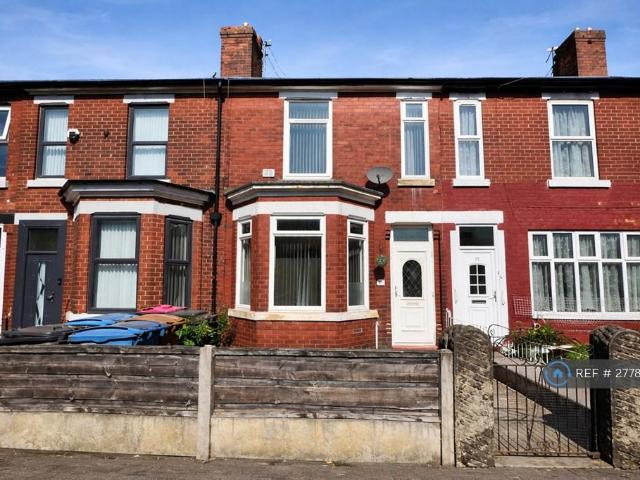 Trafford Road, Eccles, Manchester, M30 3 bed terraced house to rent £1,295 pcm £299 pw