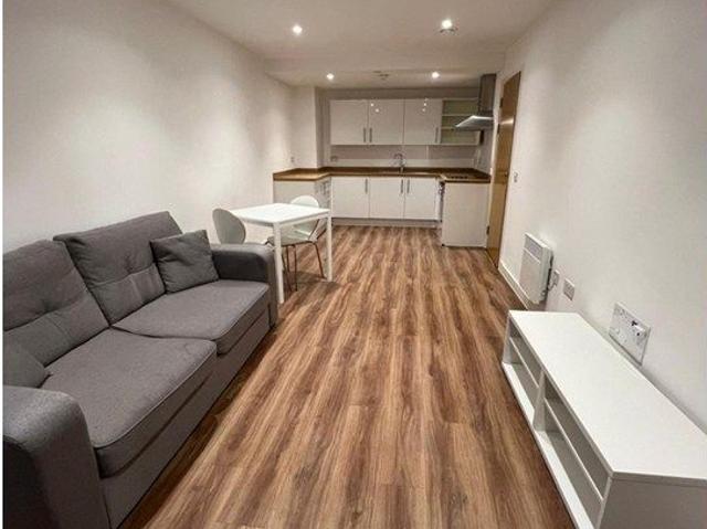 Trafford Road, Salford M5, 1 bed flat to rent, £1,050 pcm | PrimeLocation