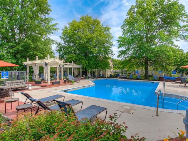 Trails at Lakeside 1 Bedroom Apartment for Rent at 3836 Arbor Green Ln, Indianapolis, IN 46220 Millersville