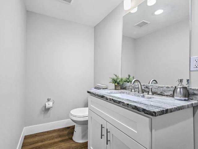 Trails at Mariemont 3 Bedroom Apartment for Rent at 8204 Wooster Pike, Cincinnati, OH 45227