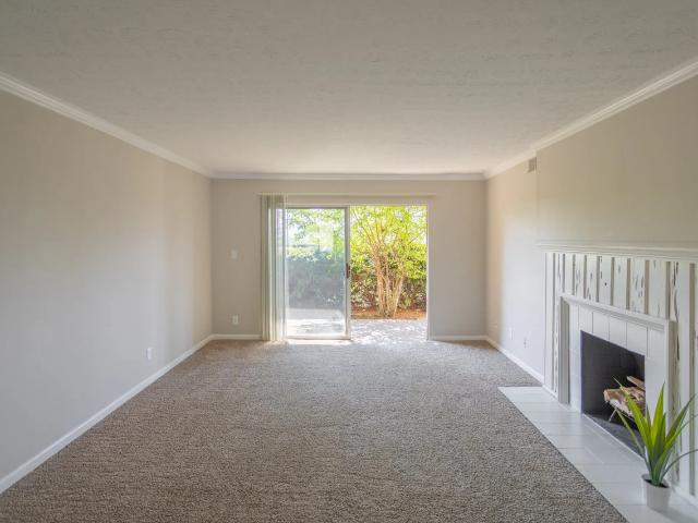 Trails at Mariemont 3 Bedroom Apartment for Rent at 8204 Wooster Pike, Cincinnati, OH 45227