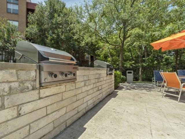 Trails of White Rock 2 Bedroom Apartment for Rent at 1121 Beachview St, Dallas, TX 75218