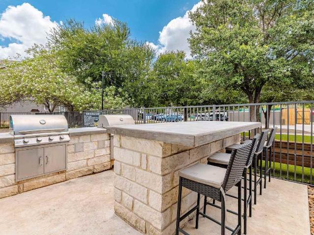Trailside Apartments 2 Bedroom Apartment for Rent at 8120 Mainland Dr, San Antonio, TX 78240