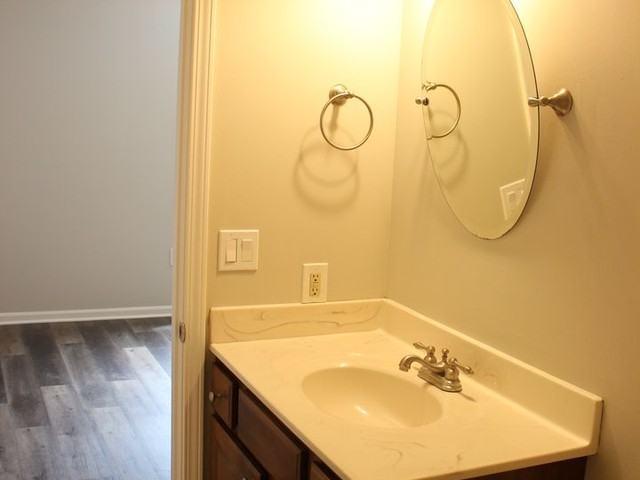 Trailside Apartments 3 Bedroom Apartment for Rent at 1312,1314 White Oak Ln, Columbia, MO 65203