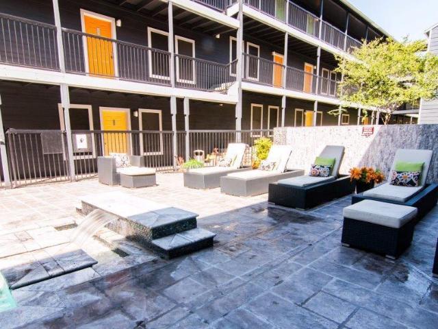Tramor at Victory Place Studio Apartment for Rent at 4100 Victory Drive, Austin, TX 78704 South Lamar