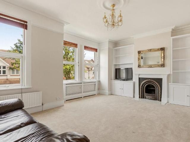 Tranmere Road, Earlsfield, London SW18, 4 bed flat to rent, £4,250 pcm | PrimeLocation