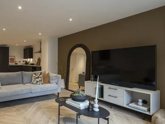 Transport House, 1 Crescent, Blackfriars, Salford, M5 4JN, United Kingdom | 3 bed townhouse for rent #167548828 | Rentberry